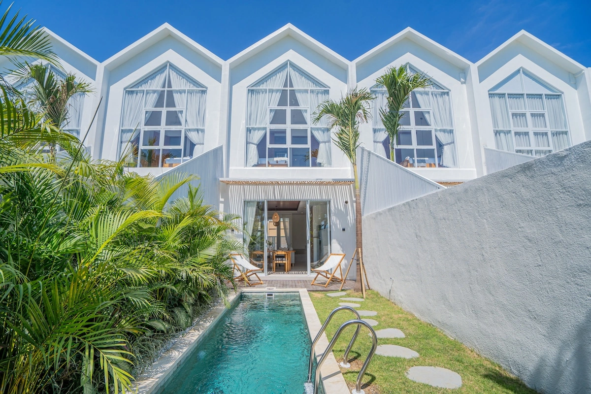 Private 2BR Sunset Villa in Tu - Pererenan | Bali Villa Hub